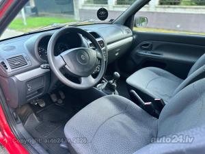Sarkans Renault Clio 2006 Tallina, ar dzinēja tilpumu 1.10 L un nobraukumu 241 tūkst. km par 1390 €, foto 10 vietnē AUTOMOTO.COM.LV