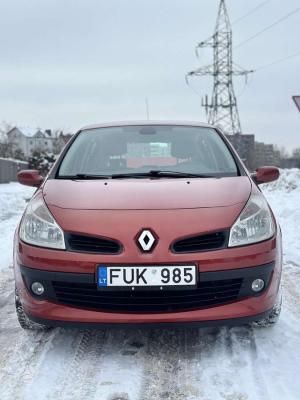 Red Renault Clio 2007 in Vilnius, with an engine capacity of 1.15 L and mileage of 254 thousand km for 1600 €, photo 2 on AUTOMOTO.COM.LV