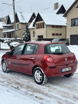 Red Renault Clio 2007 in Vilnius, with an engine capacity of 1.15 L and mileage of 254 thousand km for 1600 €, photo 6 on AUTOMOTO.COM.LV