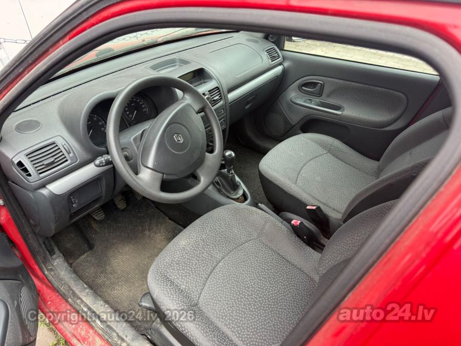 Red Renault Clio 2007 in Tartu, with an engine capacity of 1.10 L and mileage of 120 thousand km for 500 €, photo 6 on AUTOMOTO.COM.LV