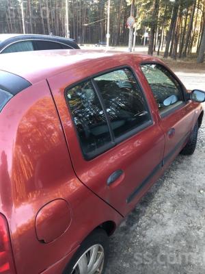 Red Renault Clio 2007 in Preili, with an engine capacity of 1.20 L and mileage of 112 thousand km for 1200 €, photo 5 on AUTOMOTO.COM.LV