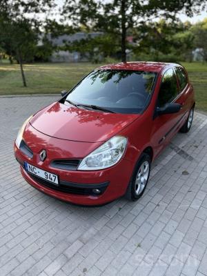 Red Renault Clio 2008 in Saldus, with an engine capacity of 1.20 L and mileage of 301 thousand km for 1990 €, photo 3 on AUTOMOTO.COM.LV