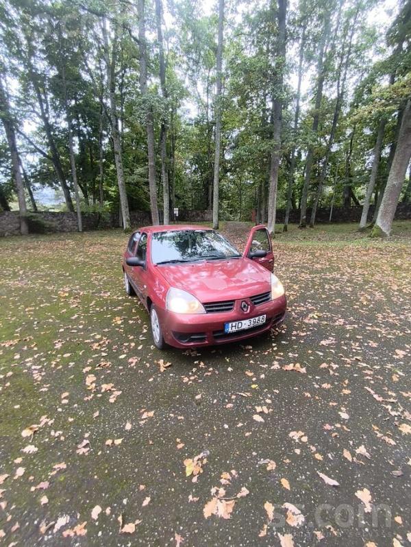 Sarkans Renault Clio 2008 Madona, ar dzinēja tilpumu 1.10 L un nobraukumu 190 tūkst. km par 900 €, foto 1 vietnē AUTOMOTO.COM.LV