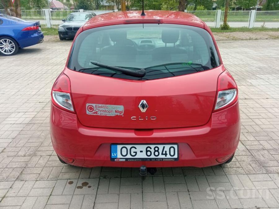 Red Renault Clio 2009 in Daugavpils, with an engine capacity of 1.50 L and mileage of 0 thousand km for 1550 €, photo 5 on AUTOMOTO.COM.LV