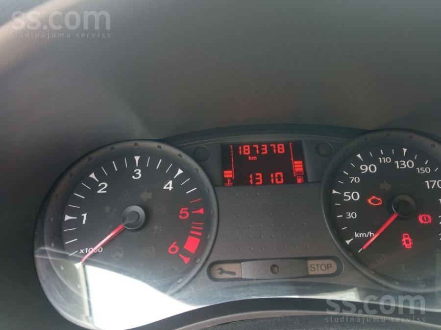 Red Renault Clio 2009 in Daugavpils, with an engine capacity of 1.50 L and mileage of 0 thousand km for 1550 €, photo 14 on AUTOMOTO.COM.LV