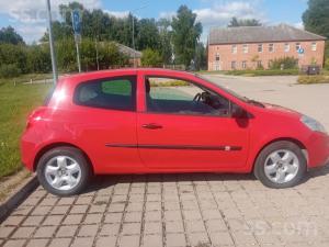 Red Renault Clio 2009 in Daugavpils, with an engine capacity of 1.50 L and mileage of 0 thousand km for 1850 €, photo 6 on AUTOMOTO.COM.LV