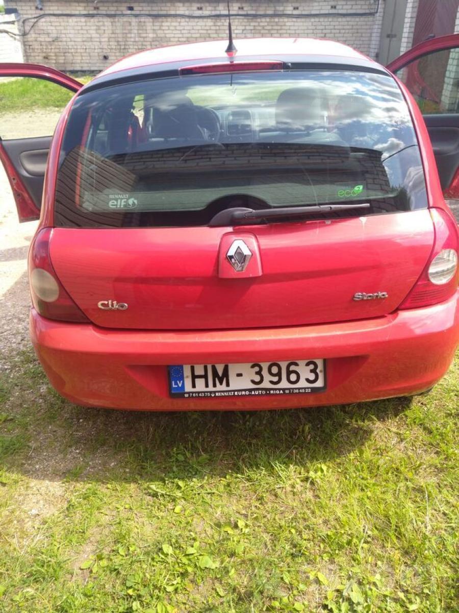 Red Renault Clio 2010 in Cesis, with an engine capacity of 1.50 L and mileage of 0 thousand km for 1200 €, photo 1 on AUTOMOTO.COM.LV