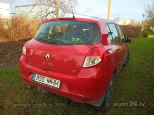 Sarkans Renault Clio 2012 Tallina, ar dzinēja tilpumu 1.50 L un nobraukumu 0 tūkst. km par 700 €, foto 3 vietnē AUTOMOTO.COM.LV