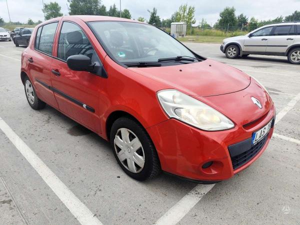 Sarkans Renault Clio 2012 Viļņa, ar dzinēja tilpumu 1.15 L un nobraukumu 129 tūkst. km par 1999 €, foto 3 vietnē AUTOMOTO.COM.LV