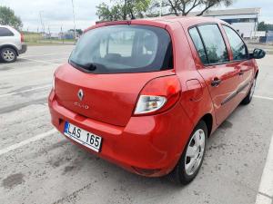 Red Renault Clio 2012 in Vilnius, with an engine capacity of 1.15 L and mileage of 129 thousand km for 1999 €, photo 5 on AUTOMOTO.COM.LV