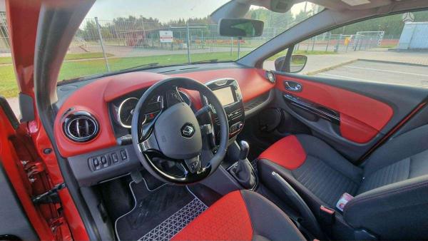 Sarkans Renault Clio 2012 Viļņa, ar dzinēja tilpumu 1.46 L un nobraukumu 162 tūkst. km par 5000 €, foto 9 vietnē AUTOMOTO.COM.LV