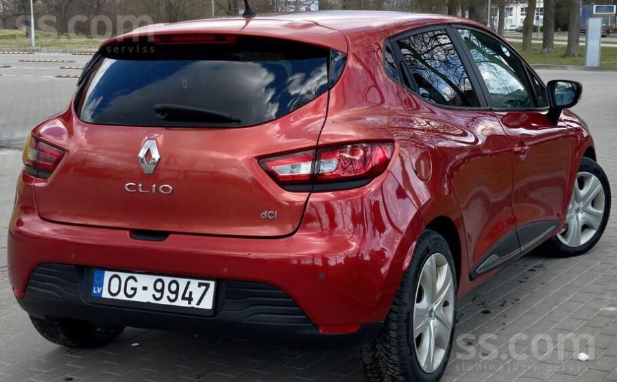 Red Renault Clio 2013 in Jelgava, with an engine capacity of 1.50 L and mileage of 285 thousand km for 4200 €, photo 5 on AUTOMOTO.COM.LV