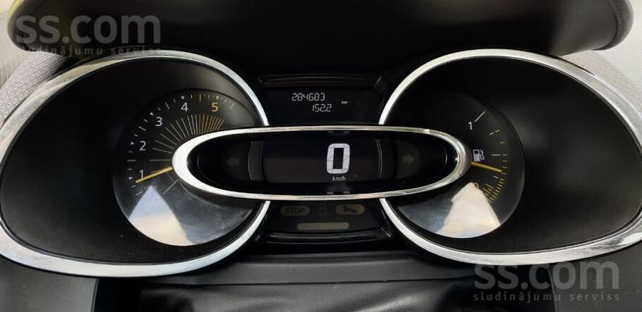 Red Renault Clio 2013 in Jelgava, with an engine capacity of 1.50 L and mileage of 285 thousand km for 4200 €, photo 10 on AUTOMOTO.COM.LV