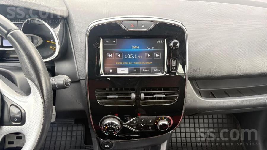 Red Renault Clio 2014 in Liepaja, with an engine capacity of 1.20 L and mileage of 82 thousand km for 3250 €, photo 16 on AUTOMOTO.COM.LV