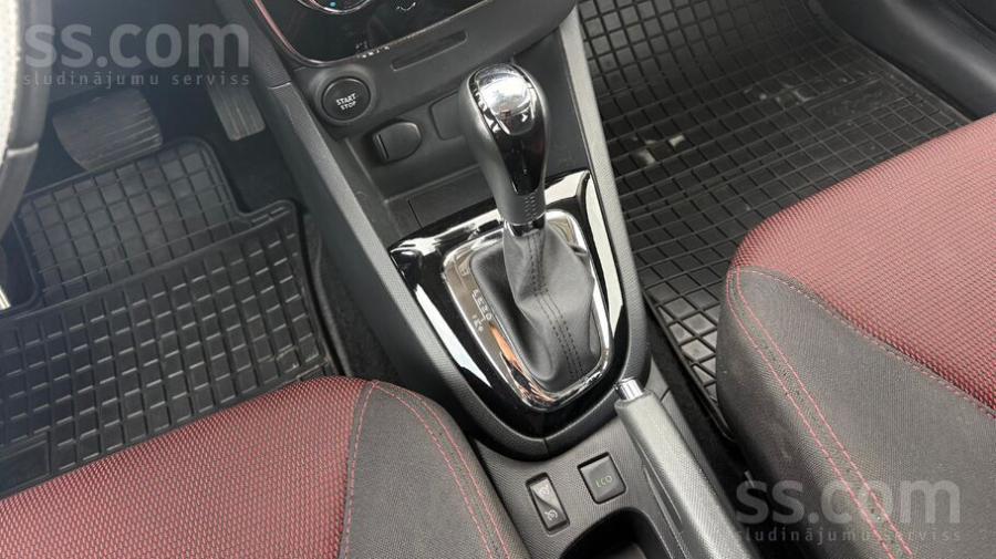 Red Renault Clio 2014 in Liepaja, with an engine capacity of 1.20 L and mileage of 82 thousand km for 3250 €, photo 18 on AUTOMOTO.COM.LV