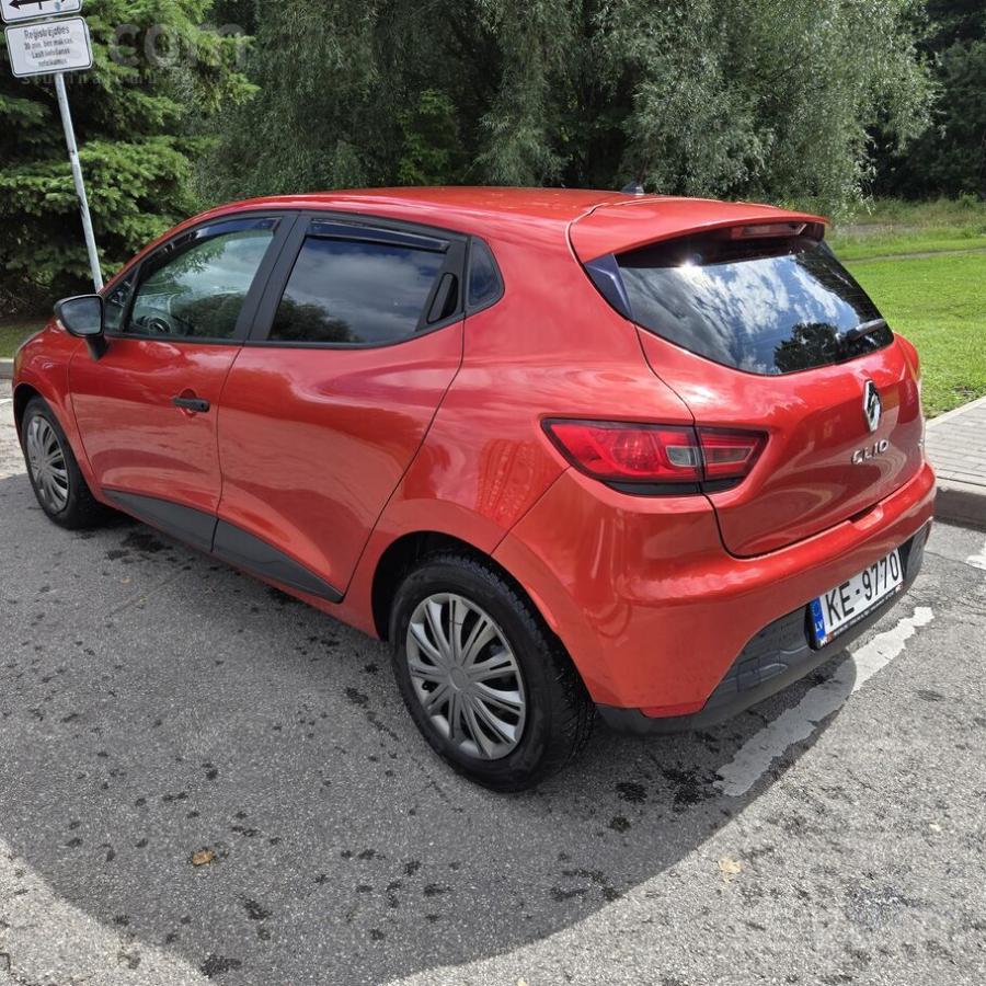 Sarkans Renault Clio 2015 Rīga, ar dzinēja tilpumu 1.50 L un nobraukumu 262 tūkst. km par 3150 €, foto 7 vietnē AUTOMOTO.COM.LV