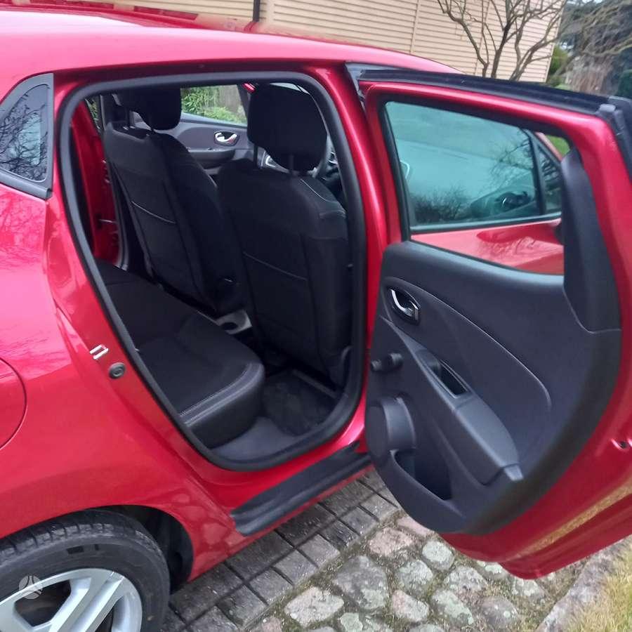 Red Renault Clio 2016 in Vilnius, with an engine capacity of 0.90 L and mileage of 84 thousand km for 4200 €, photo 10 on AUTOMOTO.COM.LV