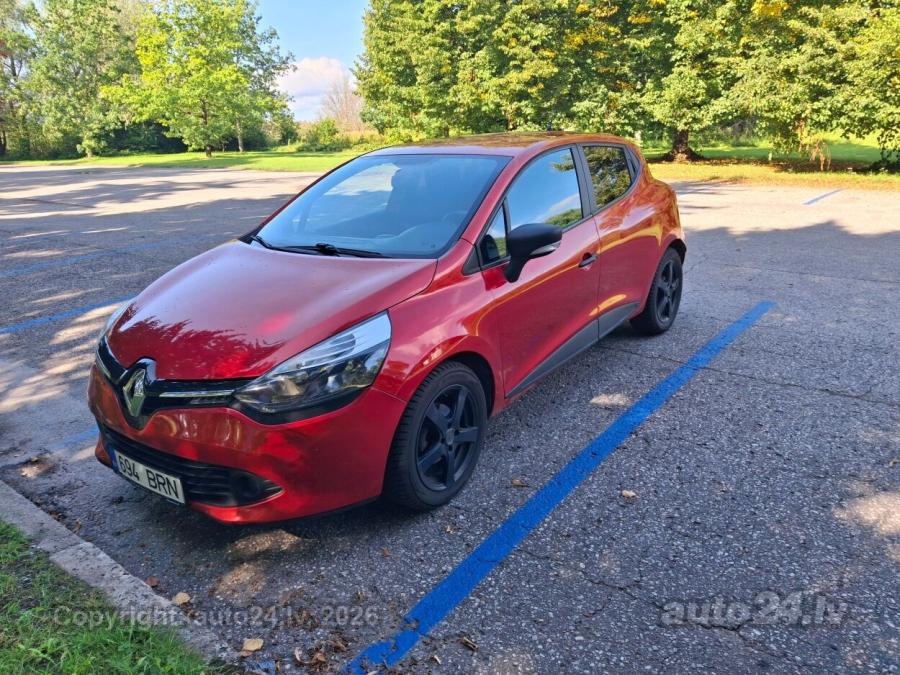 Red Renault Clio 2016 in Tallinn, with an engine capacity of 1.50 L and mileage of 207 thousand km for 5500 €, photo 4 on AUTOMOTO.COM.LV