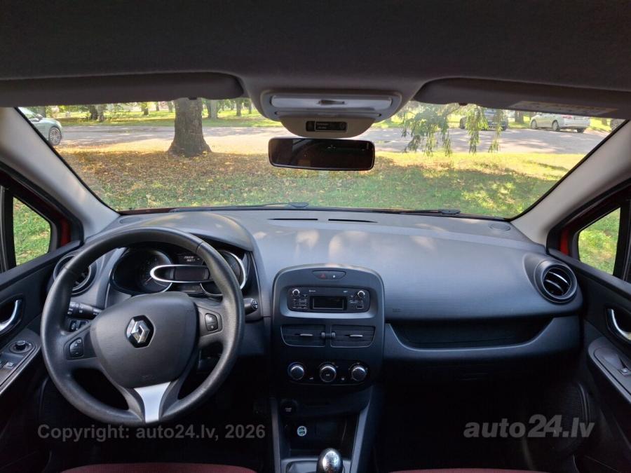 Red Renault Clio 2016 in Tallinn, with an engine capacity of 1.50 L and mileage of 207 thousand km for 5500 €, photo 7 on AUTOMOTO.COM.LV