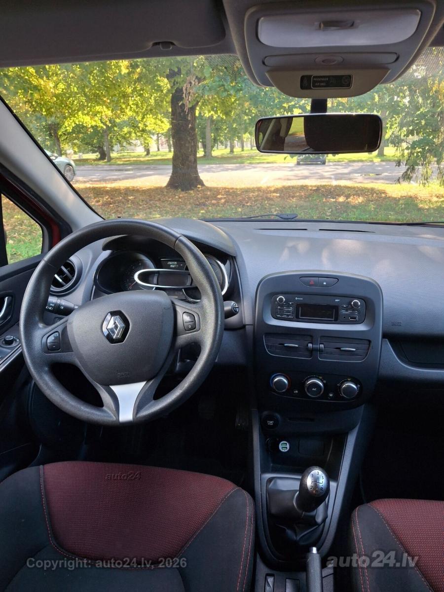 Red Renault Clio 2016 in Tallinn, with an engine capacity of 1.50 L and mileage of 207 thousand km for 5500 €, photo 8 on AUTOMOTO.COM.LV