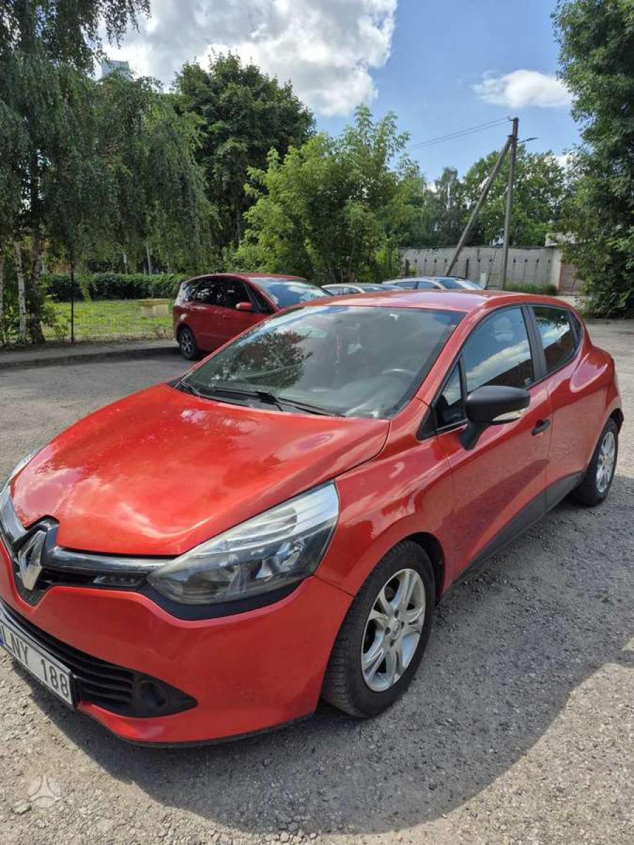 Sarkans Renault Clio 2016 Kauņa, ar dzinēja tilpumu 1.46 L un nobraukumu 213 tūkst. km par 2800 €, foto 1 vietnē AUTOMOTO.COM.LV