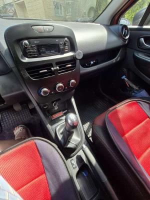 Sarkans Renault Clio 2016 Kauņa, ar dzinēja tilpumu 1.46 L un nobraukumu 213 tūkst. km par 2800 €, foto 4 vietnē AUTOMOTO.COM.LV