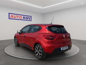 Red Renault Clio 2016 in Kaunas, with an engine capacity of 1.50 L and mileage of 197 thousand km for 5299 €, photo 4 on AUTOMOTO.COM.LV