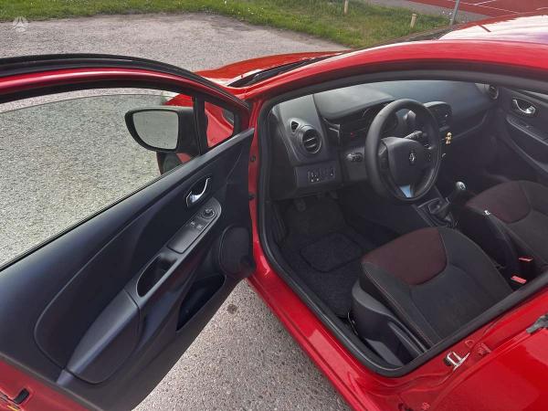 Sarkans Renault Clio 2016 Klaipėda, ar dzinēja tilpumu 1.46 L un nobraukumu 190 tūkst. km par 4200 €, foto 6 vietnē AUTOMOTO.COM.LV