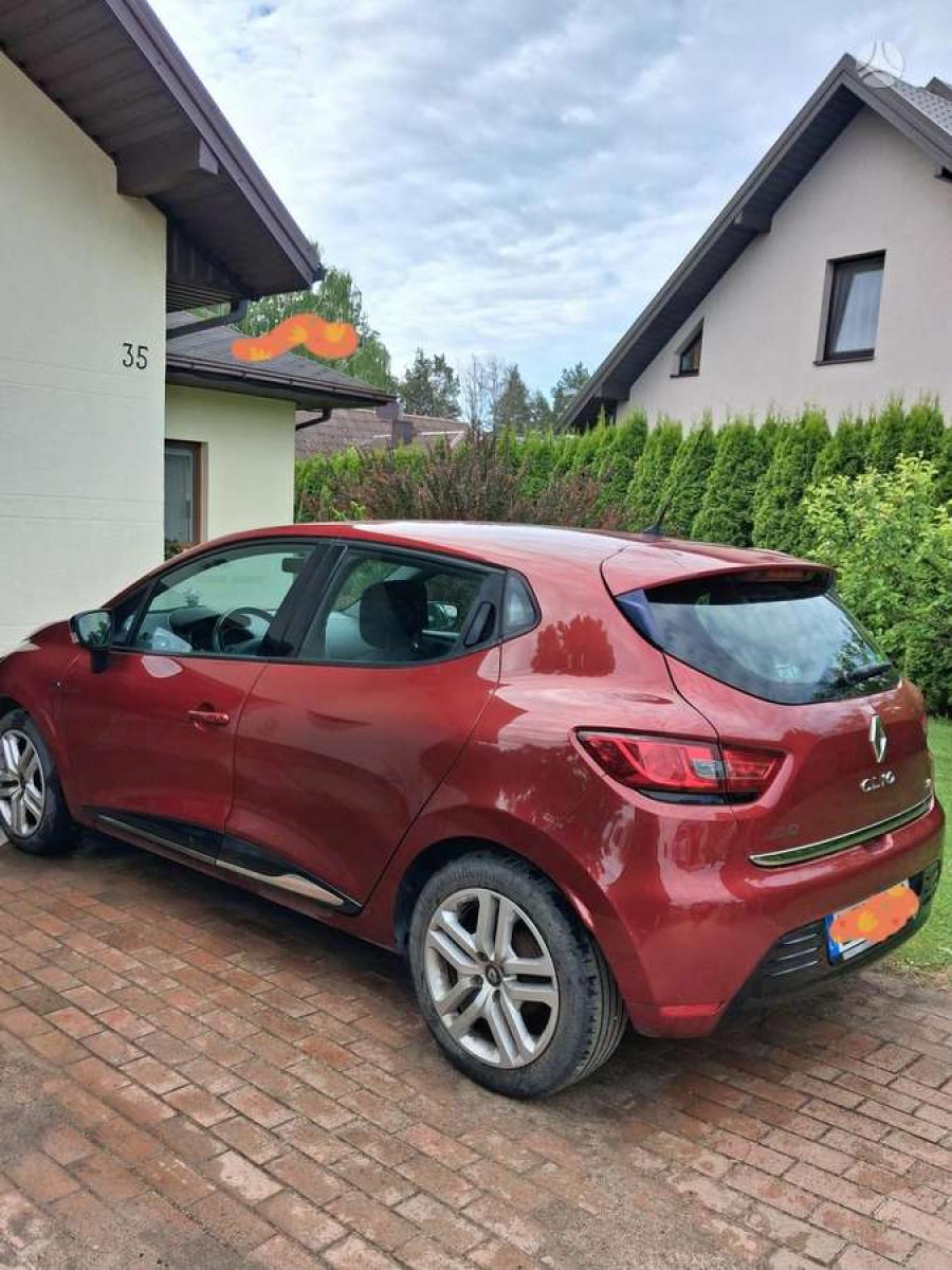 Red Renault Clio 2016 in Alytus, with an engine capacity of 0.90 L and mileage of 56 thousand km for 4450 €, photo 4 on AUTOMOTO.COM.LV