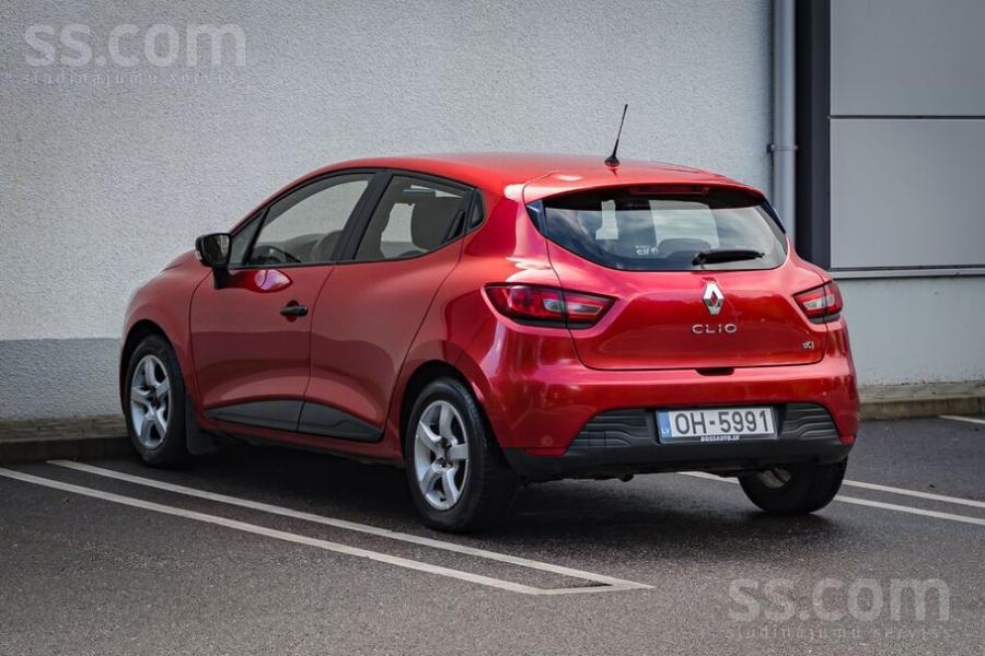 Sarkans Renault Clio 2016 Rīga, ar dzinēja tilpumu 1.50 L un nobraukumu 287 tūkst. km par 3990 €, foto 7 vietnē AUTOMOTO.COM.LV