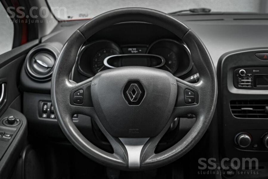 Sarkans Renault Clio 2016 Rīga, ar dzinēja tilpumu 1.50 L un nobraukumu 287 tūkst. km par 3990 €, foto 19 vietnē AUTOMOTO.COM.LV