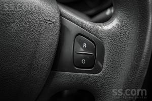 Sarkans Renault Clio 2016 Rīga, ar dzinēja tilpumu 1.50 L un nobraukumu 287 tūkst. km par 3990 €, foto 20 vietnē AUTOMOTO.COM.LV