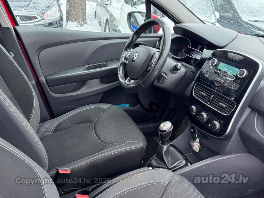 Red Renault Clio 2017 in Tallinn, with an engine capacity of 1.50 L and mileage of 140 thousand km for 5500 €, photo 10 on AUTOMOTO.COM.LV
