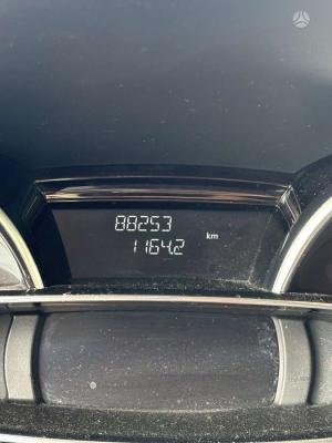 Sarkans Renault Clio 2017 Viļņa, ar dzinēja tilpumu 1.46 L un nobraukumu 88 tūkst. km par 5000 €, foto 14 vietnē AUTOMOTO.COM.LV
