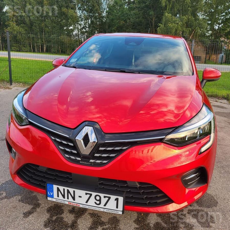 Red Renault Clio 2022 in Riga, with an engine capacity of 1.00 L and mileage of 36 thousand km for 14990 €, photo 13 on AUTOMOTO.COM.LV