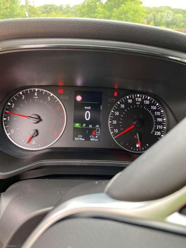Sarkans Renault Clio 2023 Kauņa, ar dzinēja tilpumu 1.00 L un nobraukumu 37 tūkst. km par 10300 €, foto 9 vietnē AUTOMOTO.COM.LV