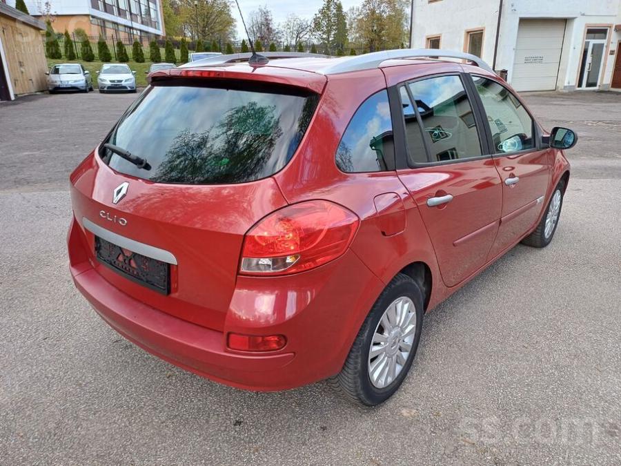 Sarkans Renault Clio 2010 Valmiera, ar dzinēja tilpumu 1.20 L un nobraukumu 211 tūkst. km par 3550 €, foto 5 vietnē AUTOMOTO.COM.LV