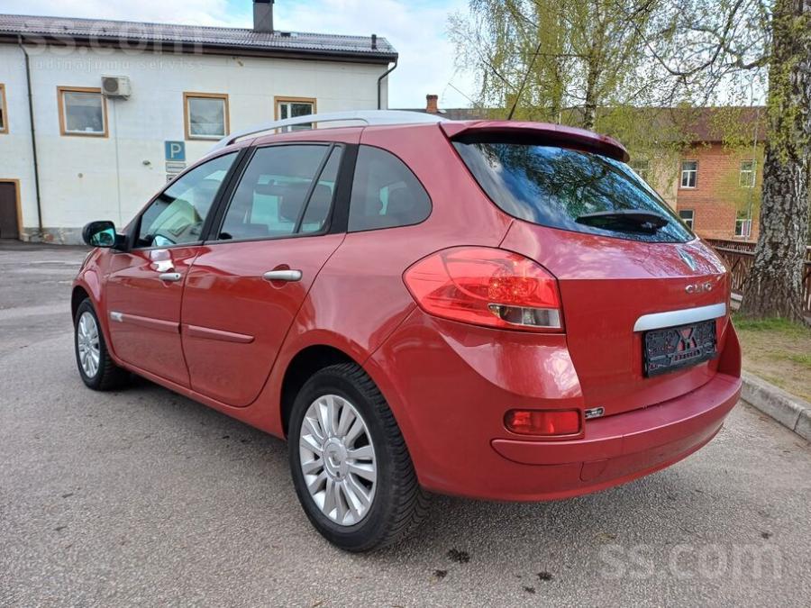 Sarkans Renault Clio 2010 Valmiera, ar dzinēja tilpumu 1.20 L un nobraukumu 211 tūkst. km par 3550 €, foto 7 vietnē AUTOMOTO.COM.LV