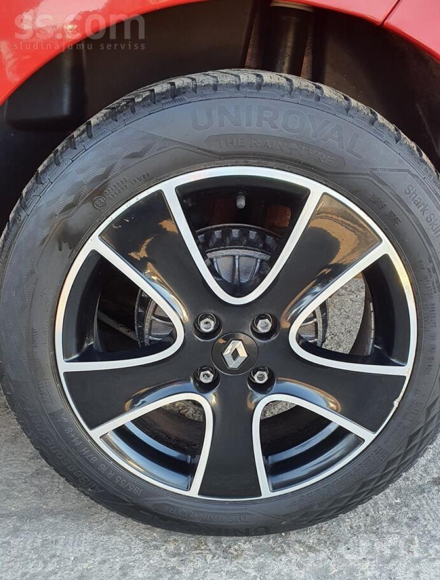 Sarkans Renault Clio 2013 Rīga, ar dzinēja tilpumu 1.50 L un nobraukumu 199 tūkst. km par 4995 €, foto 22 vietnē AUTOMOTO.COM.LV