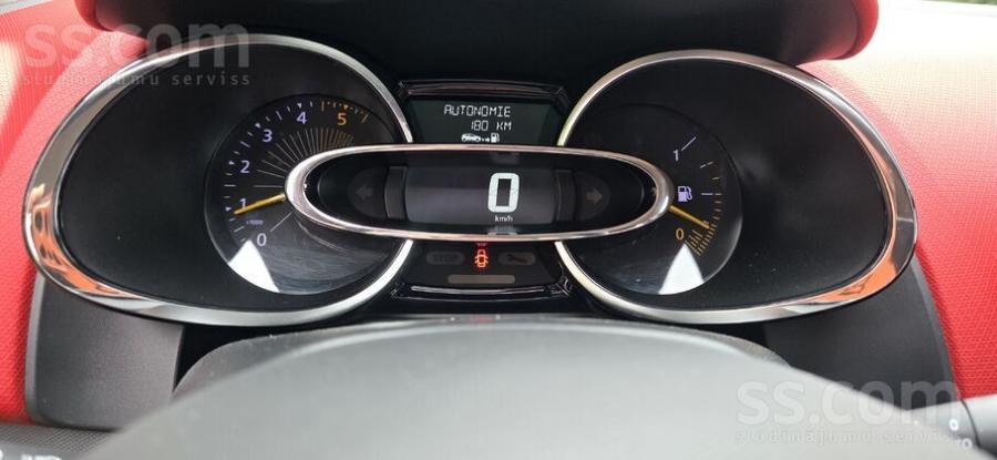 Sarkans Renault Clio 2013 Rīga, ar dzinēja tilpumu 1.50 L un nobraukumu 220 tūkst. km par 4995 €, foto 17 vietnē AUTOMOTO.COM.LV