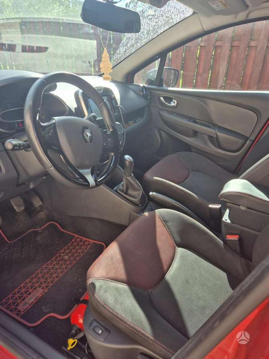 Sarkans Renault Clio 2015 Viļņa, ar dzinēja tilpumu 1.46 L un nobraukumu 167 tūkst. km par 4200 €, foto 7 vietnē AUTOMOTO.COM.LV