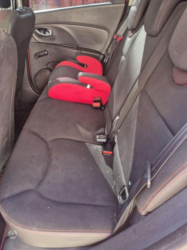 Sarkans Renault Clio 2015 Viļņa, ar dzinēja tilpumu 1.46 L un nobraukumu 167 tūkst. km par 4200 €, foto 9 vietnē AUTOMOTO.COM.LV