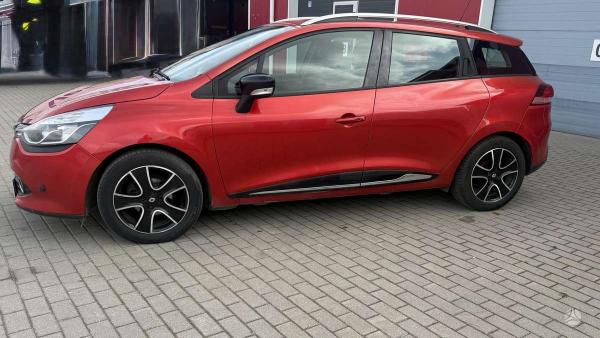 Red Renault Clio 2015 in Siauliai, with an engine capacity of 0.90 L and mileage of 197 thousand km for 3250 €, photo 5 on AUTOMOTO.COM.LV