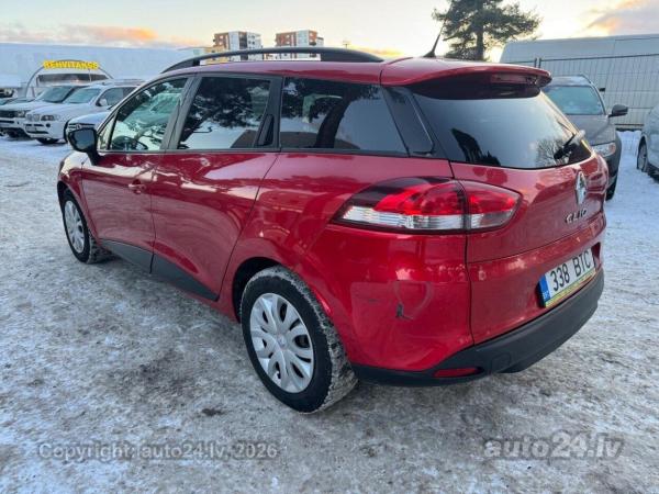 Red Renault Clio 2017 in Tallinn, with an engine capacity of 1.50 L and mileage of 239 thousand km for 3850 €, photo 4 on AUTOMOTO.COM.LV