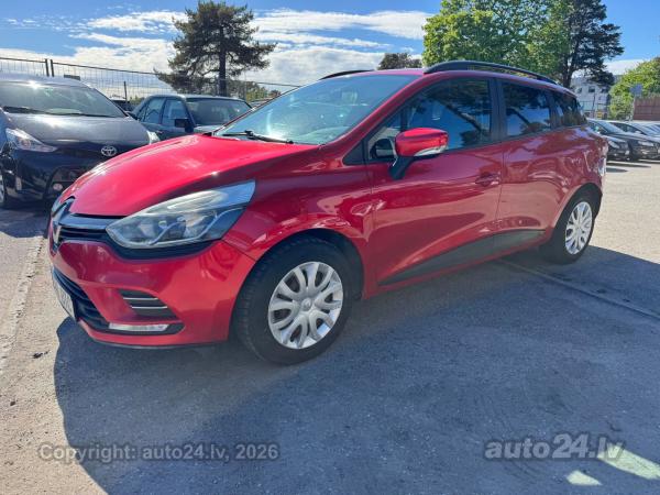 Sarkans Renault Clio 2017 Tallina, ar dzinēja tilpumu 1.50 L un nobraukumu 0 tūkst. km par 4500 €, foto 1 vietnē AUTOMOTO.COM.LV