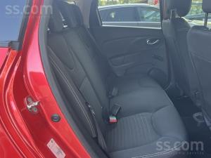 Red Renault Clio 2017 in Valmiera, with an engine capacity of 1.50 L and mileage of 0 thousand km for 6800 €, photo 10 on AUTOMOTO.COM.LV