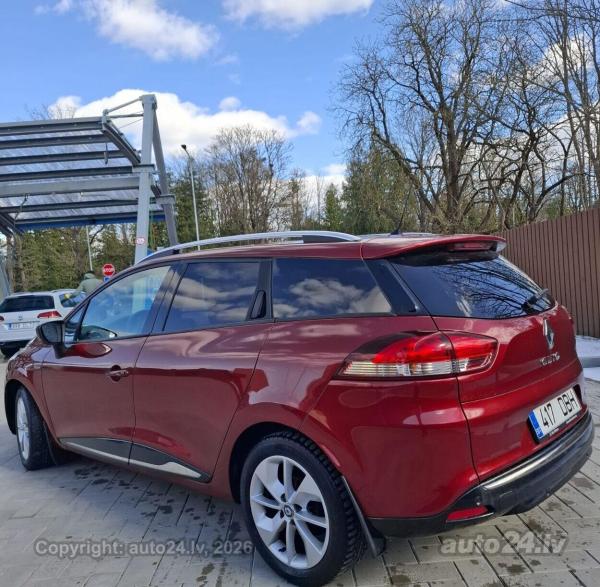 Red Renault Clio 2018 in Tallinn, with an engine capacity of 1.10 L and mileage of 88 thousand km for 6200 €, photo 4 on AUTOMOTO.COM.LV