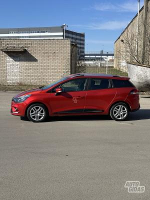 Red Renault Clio 2018 in Klaipeda, with an engine capacity of 0.90 L and mileage of 140 thousand km for 4850 €, photo 7 on AUTOMOTO.COM.LV