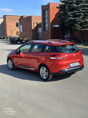 Red Renault Clio 2018 in Klaipeda, with an engine capacity of 0.90 L and mileage of 140 thousand km for 4850 €, photo 8 on AUTOMOTO.COM.LV