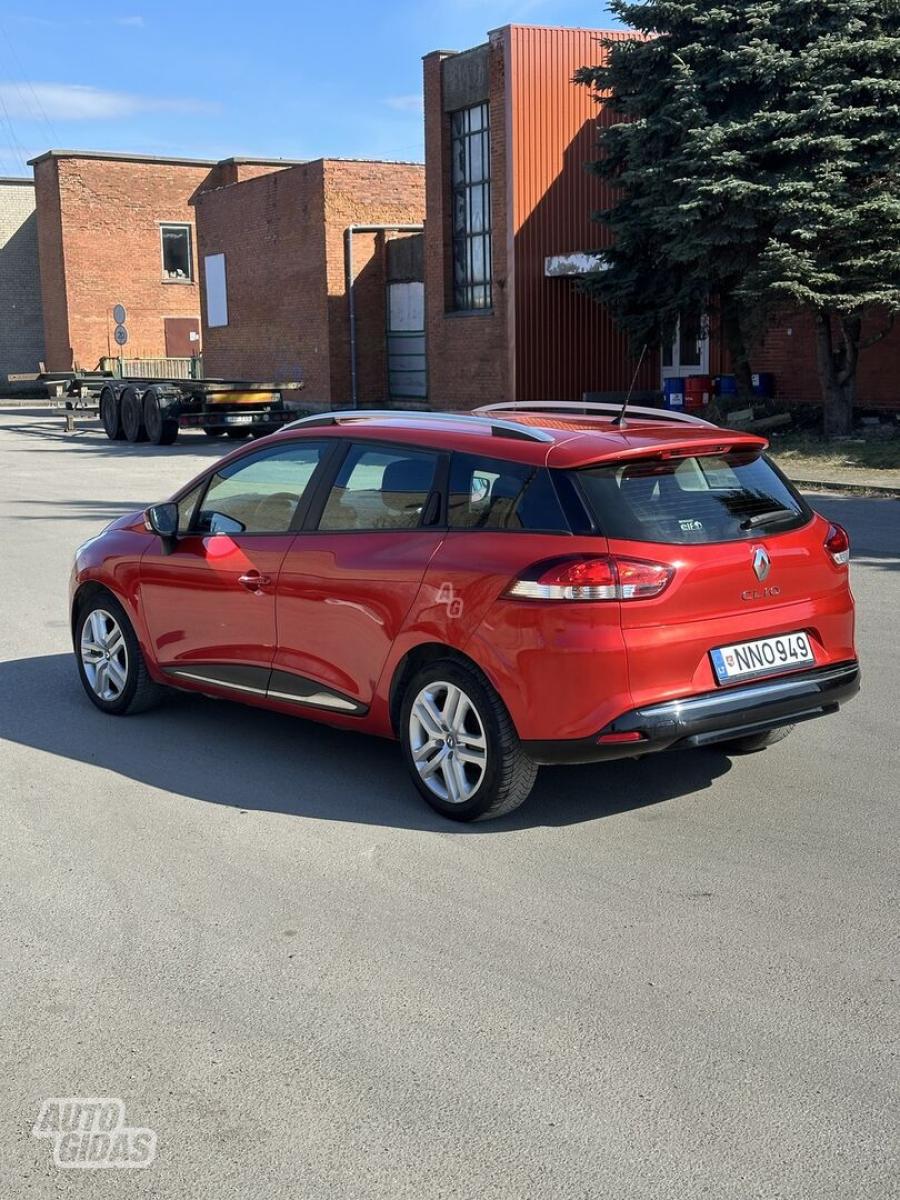 Red Renault Clio 2018 in Klaipeda, with an engine capacity of 0.90 L and mileage of 140 thousand km for 4850 €, photo 8 on AUTOMOTO.COM.LV